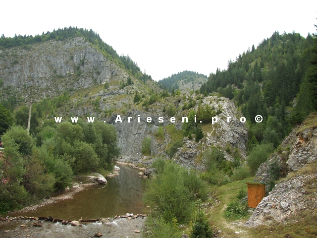Cheile Mandrutului si Piatra Mandrutului - Arieseni.pro
